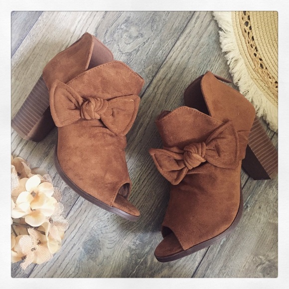 Shoes | Last Bow Tie Booties | Poshmark